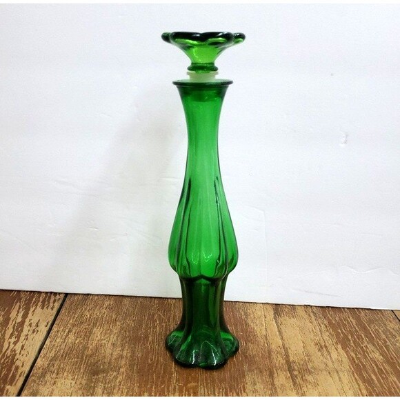 Avon | Accents | Vintage Avon Emerald Green Glass Bud Vase Cologne ...